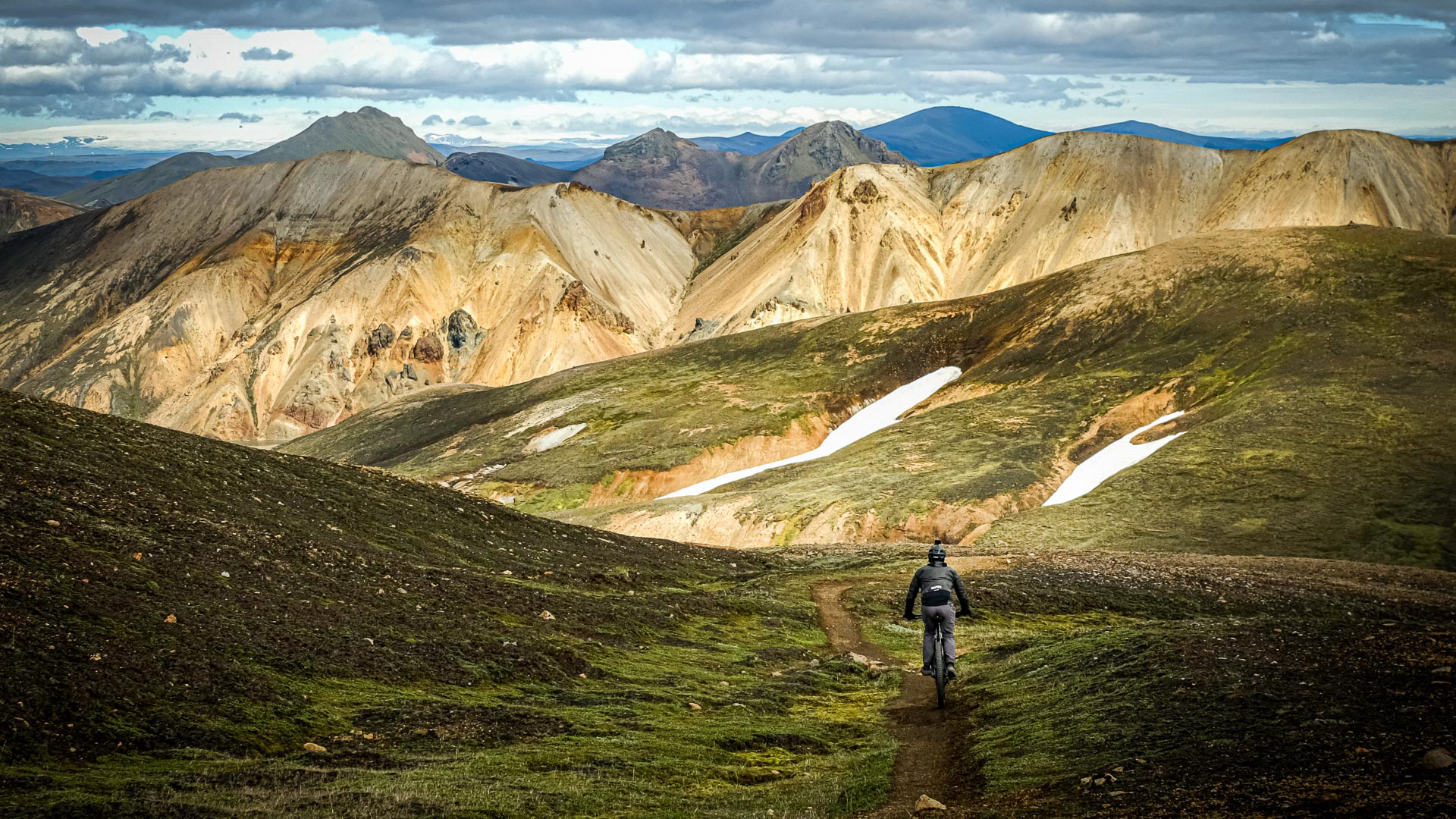 Iceland, Like riding on another planet - Scott Travel | Scott